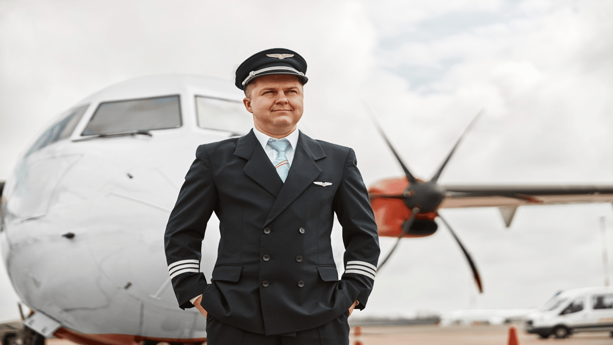 Pilot Salary in US: Ultimate 2025 Guide to Pay and Career Growth